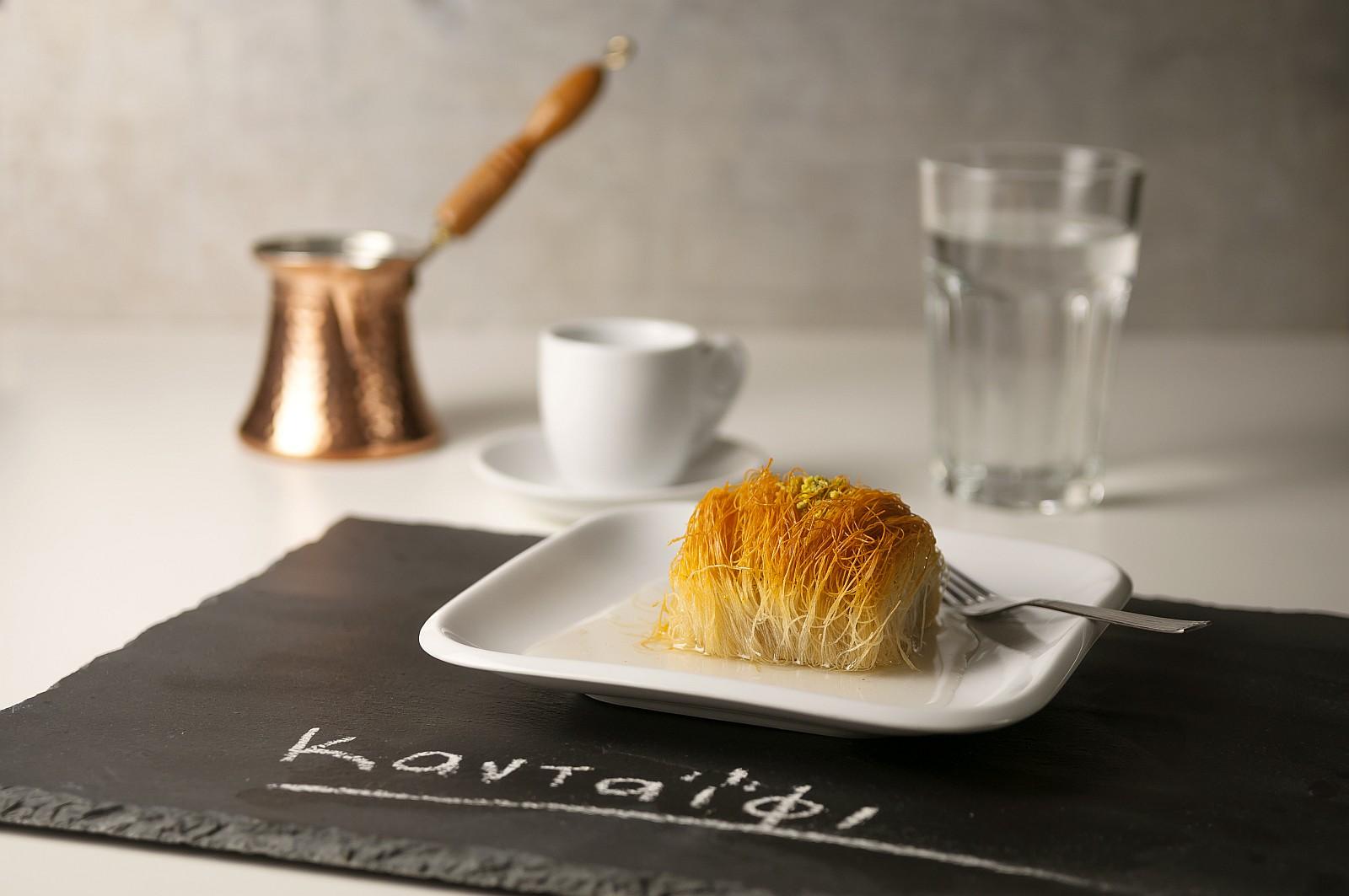 Gâteau grec traditionnel : Kadaïfi | DÉCOUVRIR LA GRÈCE